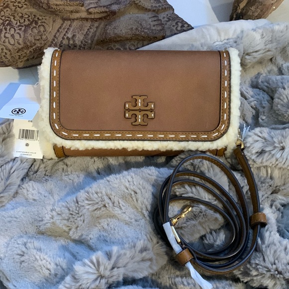 Tory Burch | Bags | Nwt Tory Burch Thea Shearling Flat Wallet Moose ...
